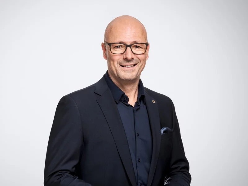 Paolo Compagna wird neuer CEO der Schindler Holding | News ...